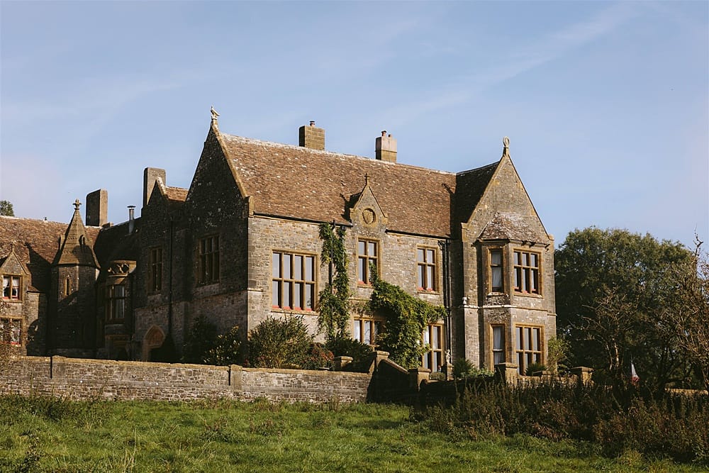 Old Hollywood Glamour Wedding Inspiration at Huntsham Court