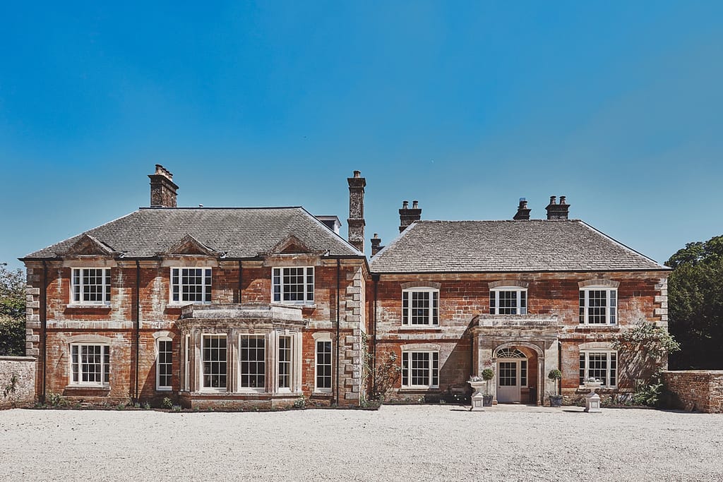 A 'Home Tour' of Thorpe Manor - Wedding Venue in Oxfordshire