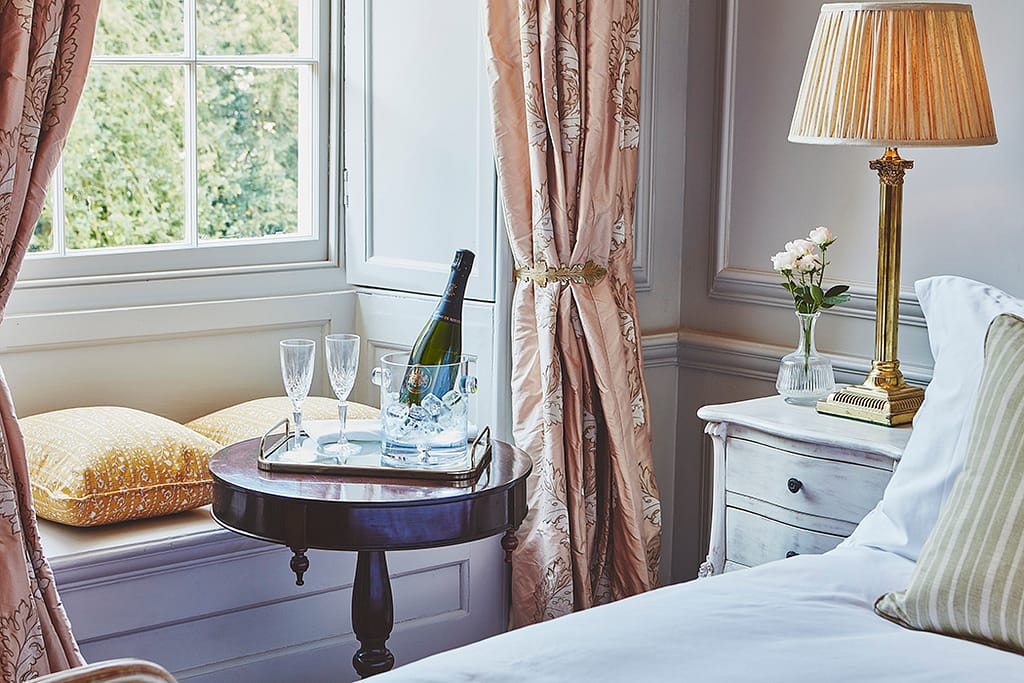 A 'Home Tour' of Thorpe Manor - Wedding Venue in Oxfordshire