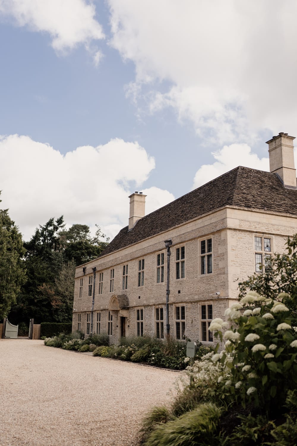Kin House | Wedding Venues in Wiltshire, South West