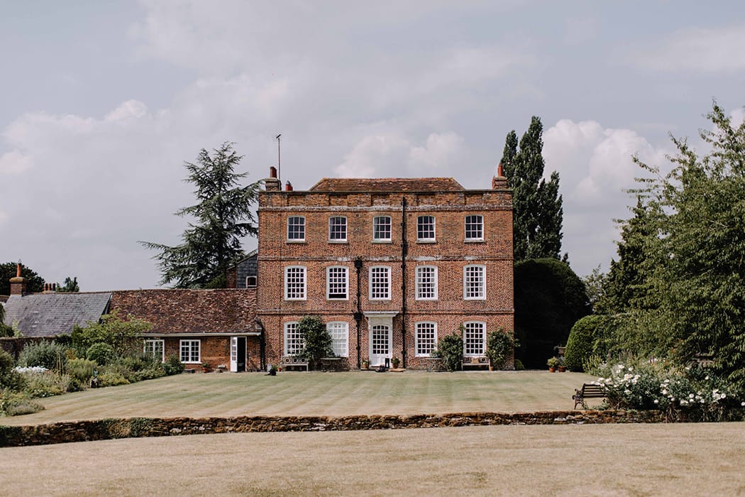 Bohemian Wedding Inspiration - Lisa & Tom's Eggington House Wedding