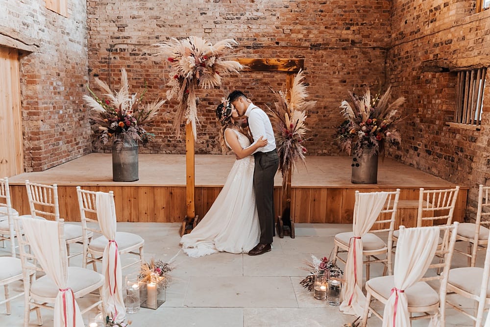 Milton End | Family-run Wedding Venue in Gloucestershire