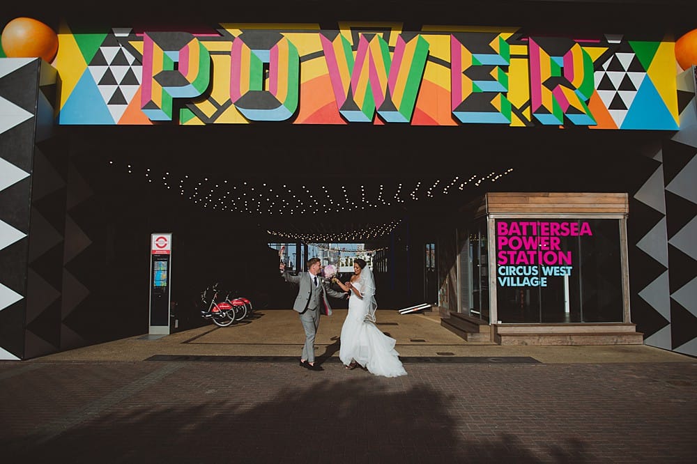 City Chic Wedding at Asylum Chapel in London | Jessica & Dempsie