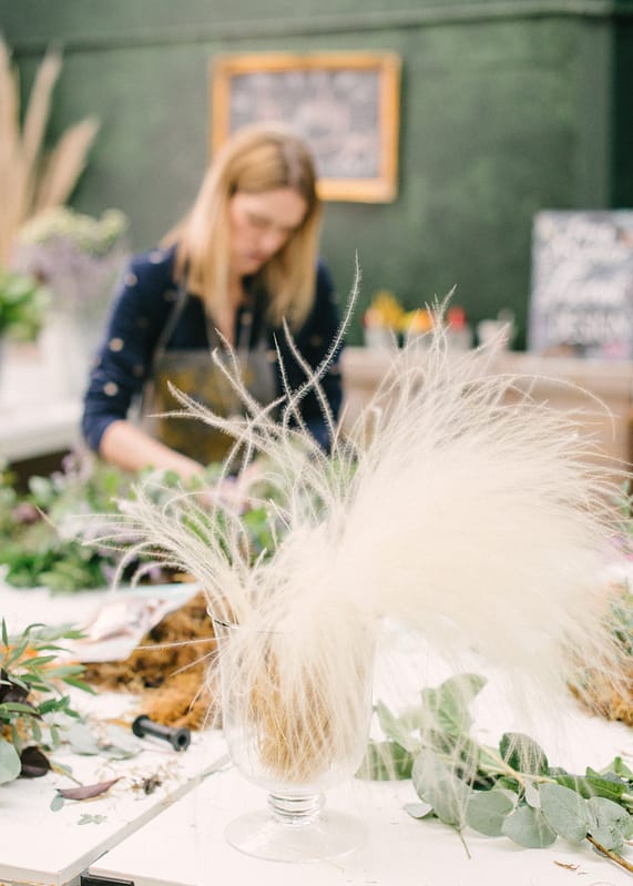 A Simple 3-Step Guide to Wreath-Making - Season Wedding Wreaths