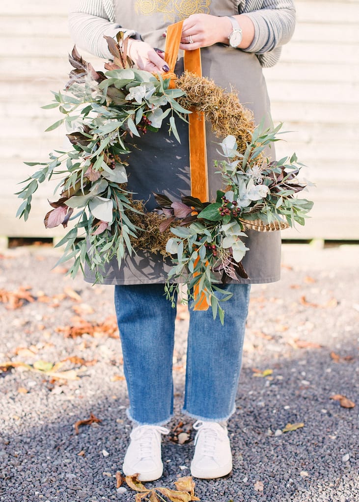 A Simple 3-Step Guide to Wreath-Making - Season Wedding Wreaths