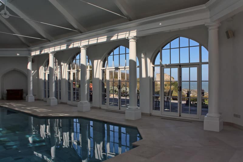 10 Wedding Venues with Swimming Pools