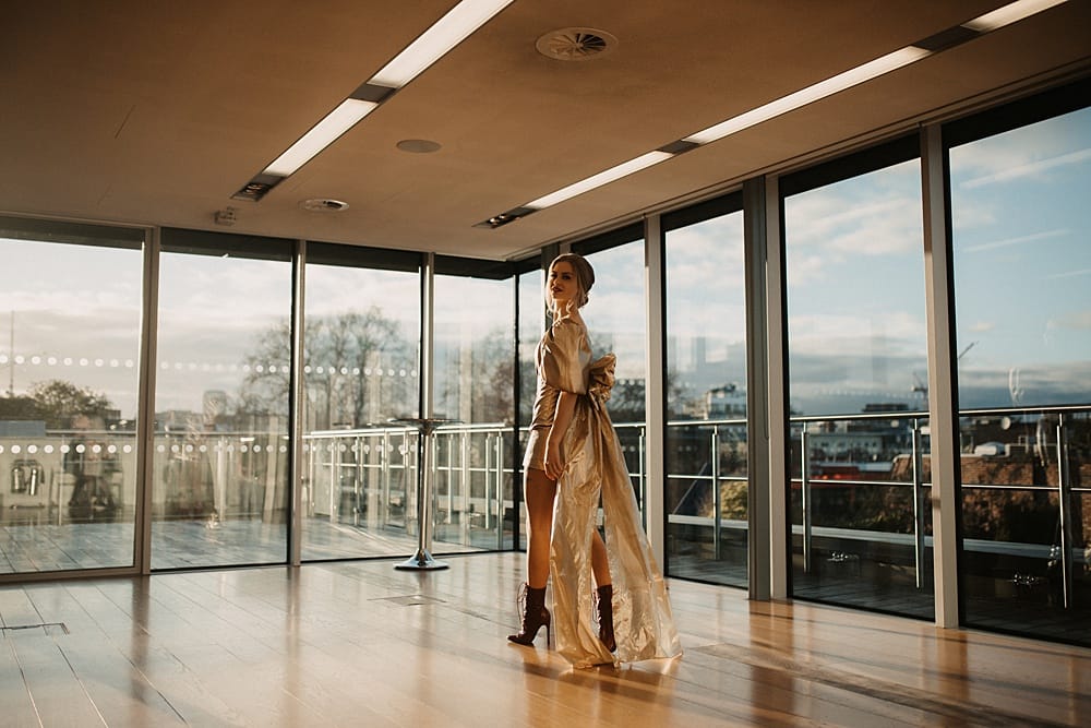 Modern City Wedding Inspiration | The Goldsmiths' Centre in London