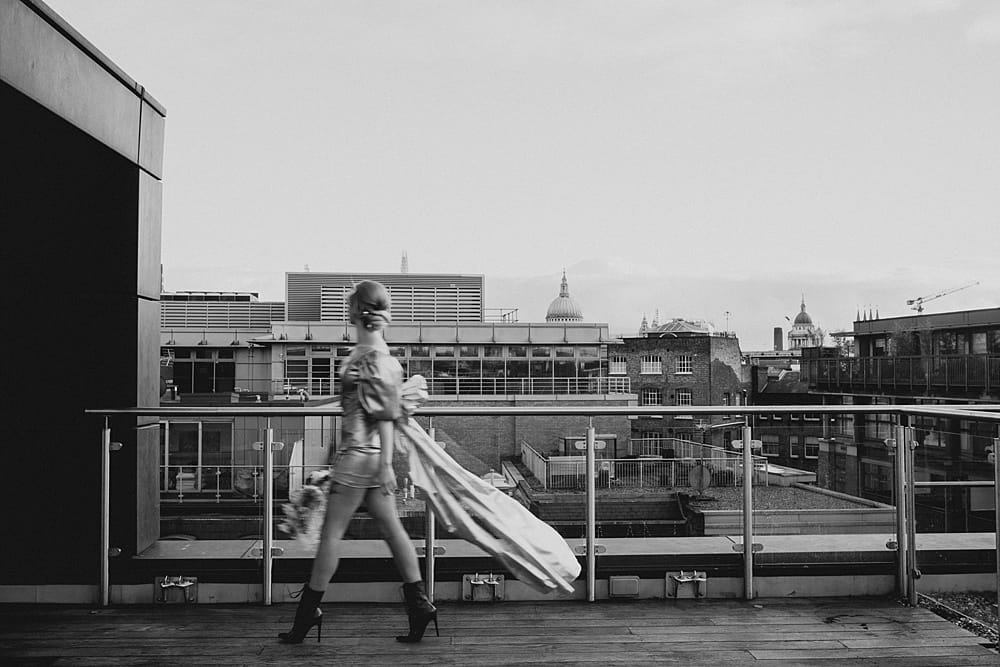 Modern City Wedding Inspiration | The Goldsmiths' Centre in London