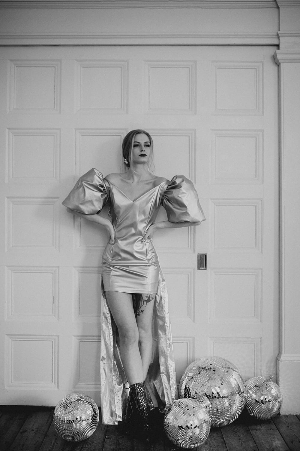 Modern City Wedding Inspiration | The Goldsmiths' Centre in London