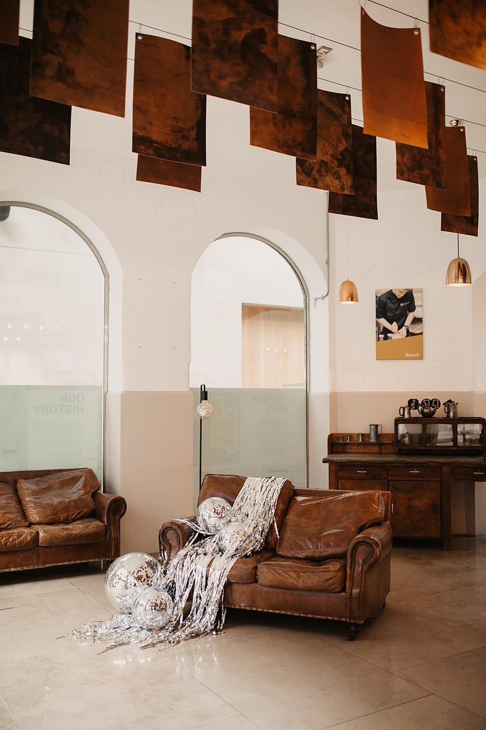 Modern City Wedding Inspiration | The Goldsmiths' Centre in London