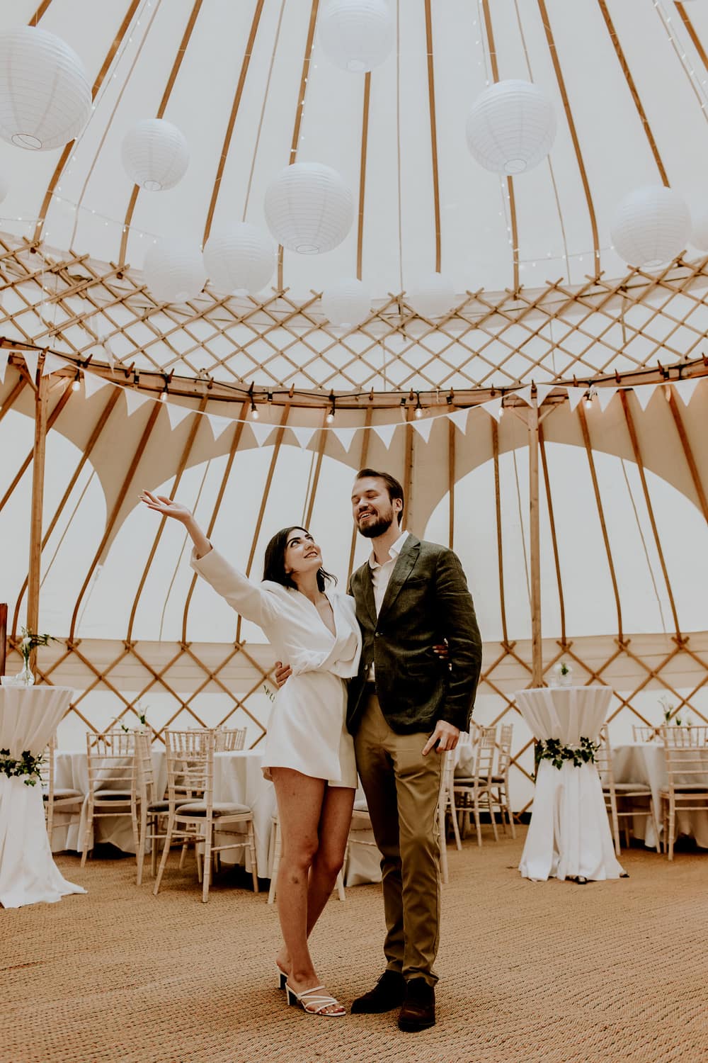 How to Plan an Engagement Party!